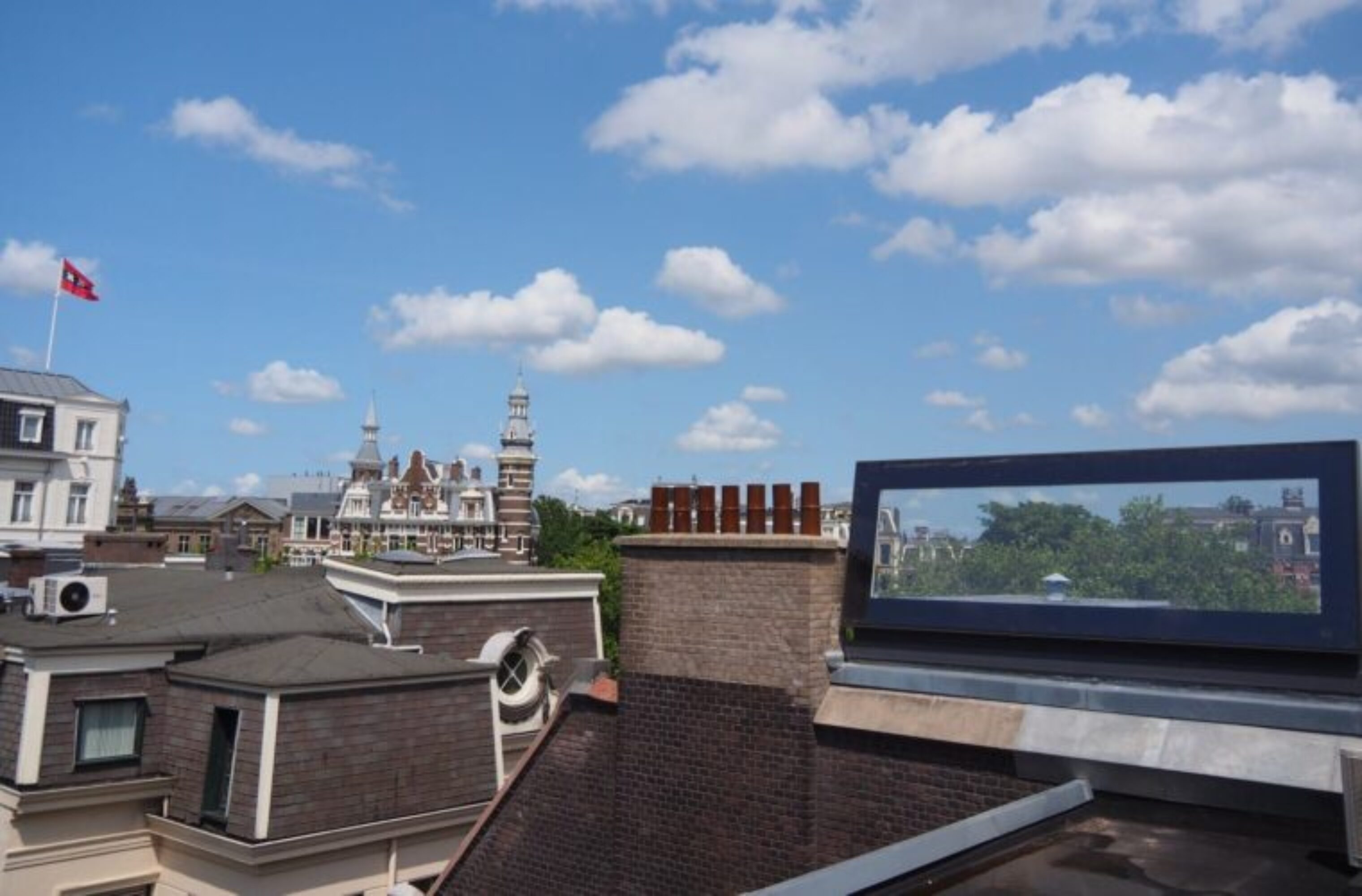 Electric Hatch - Dutch Roof Design